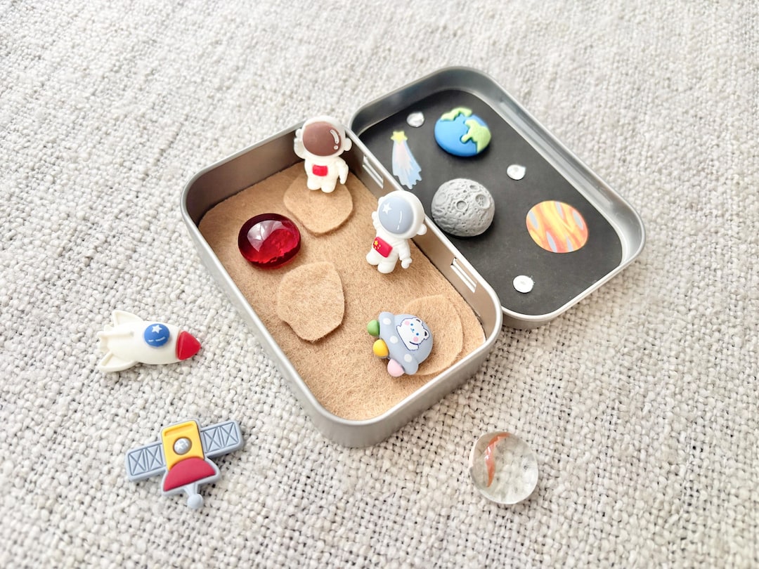 Space Playset in A Tin Case, Miniature Playset, Pocket Toy, Astronauts ...