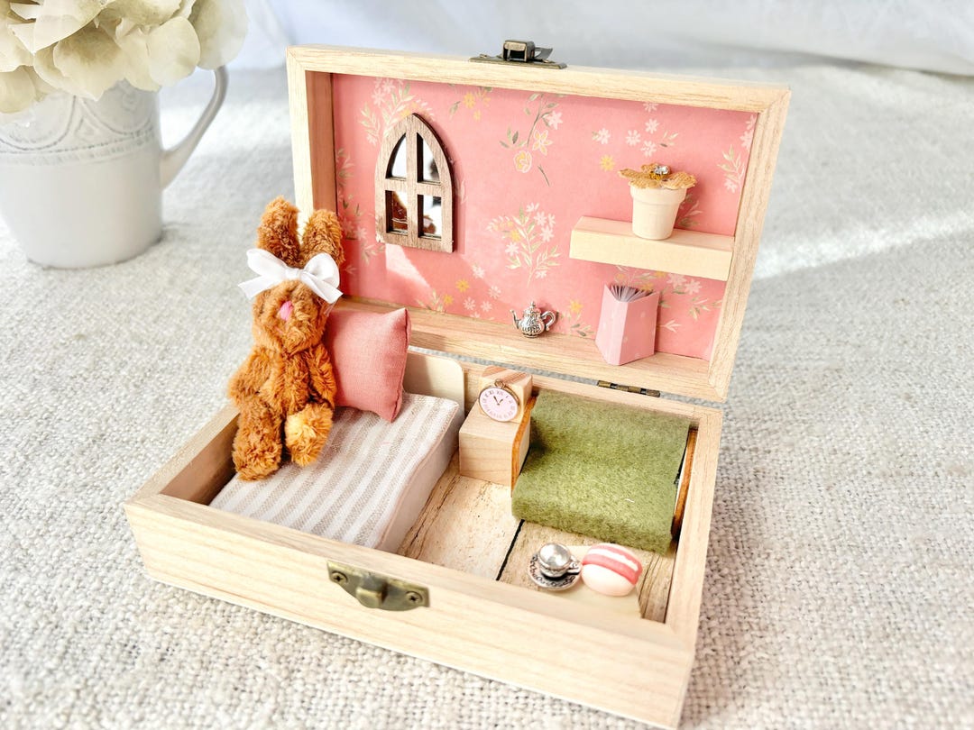 Fold and Go Bunny House Playset, Toy in A Box, Gift for Girls, Travel ...