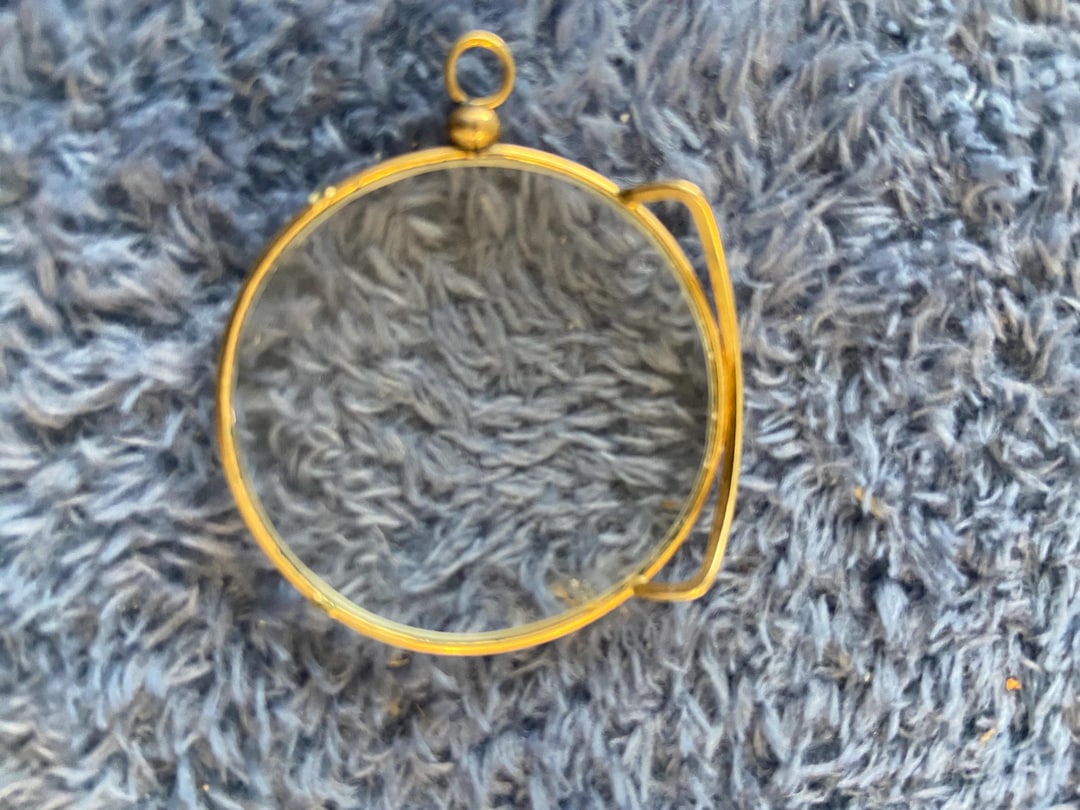 9ct Gold English Antique Monacle 1800s Can Hang From a Neck Chain Good ...
