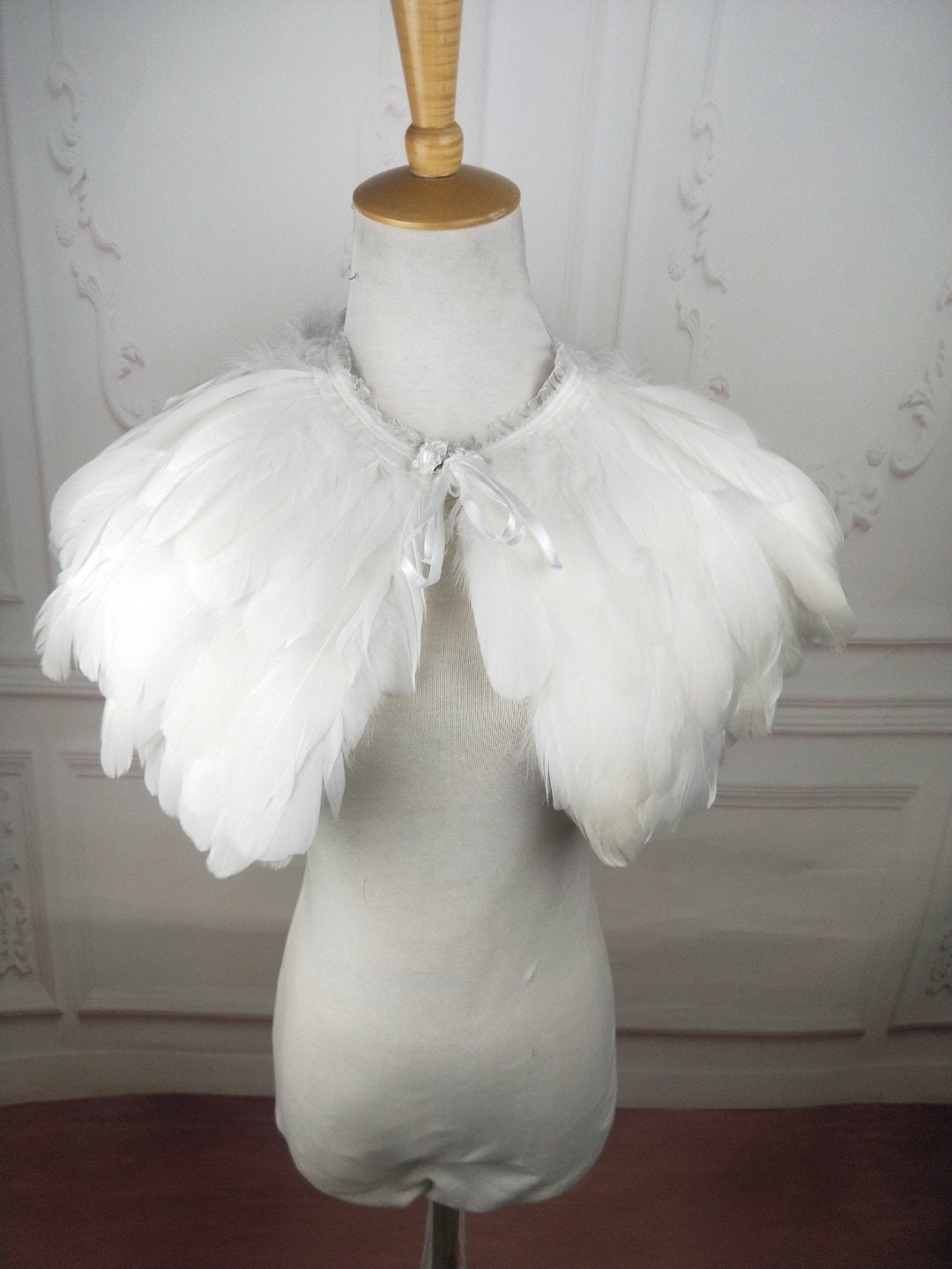 Deluxe White Feather Collar or Cape, Fantasy Feather Collar for Events ...