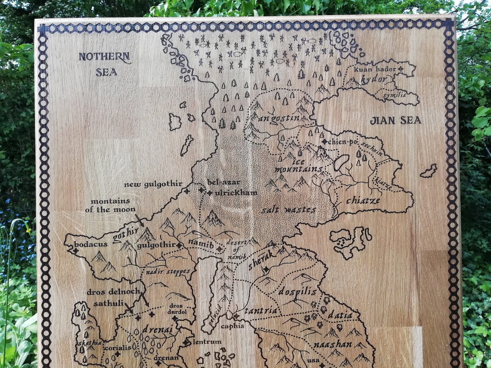 Le cycle de Drenaï :Carte gravée sur bois. Livres par David - Etsy France