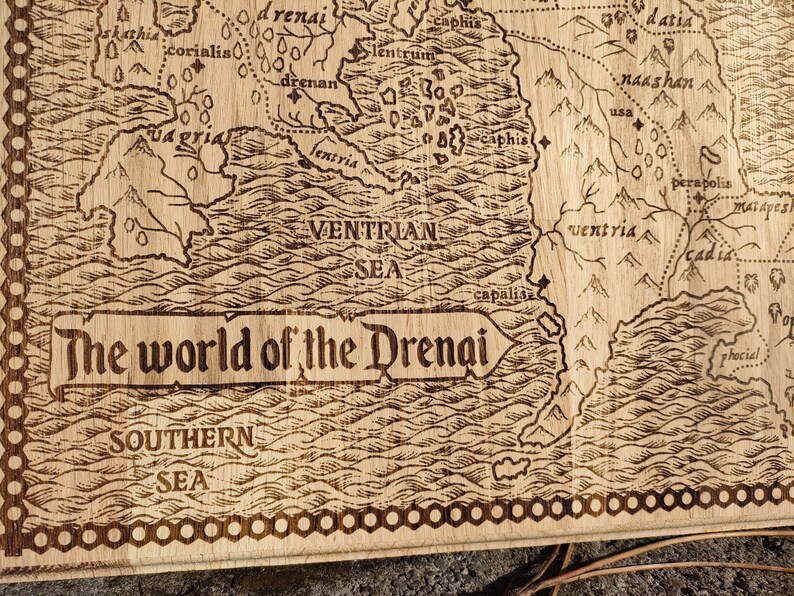 Le Cycle De Drenaï :carte Gravée Sur Bois. Livres Par David - Etsy