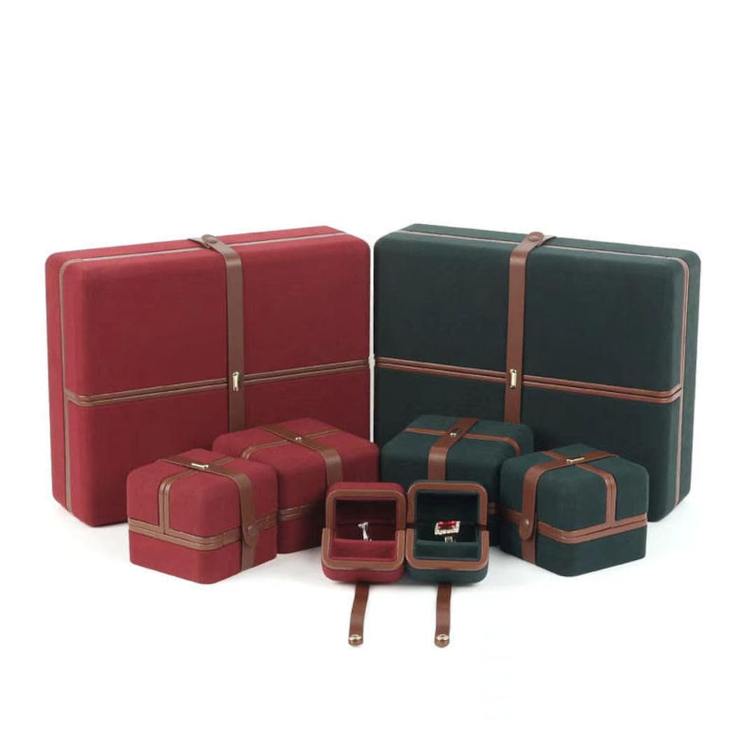 Sample Customizable Jewelry Box Logo Custom Velvet Jewelry Box ...