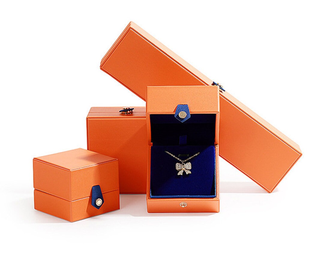 Sample Custom Ring Pendant Bracelet PU Leather Jewelry Box Custom ...