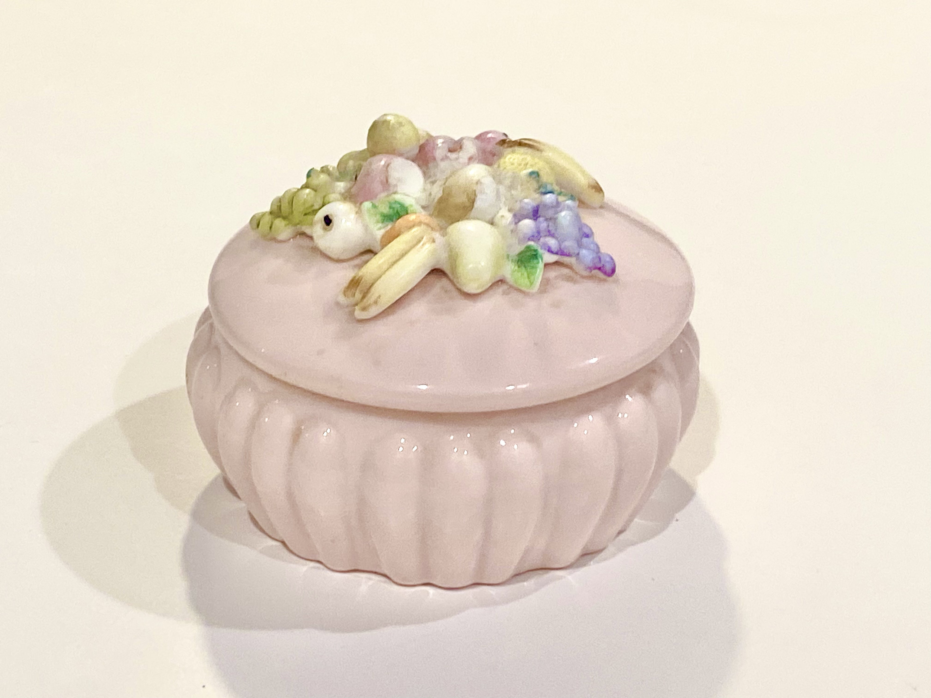 Vintage Light Pink Ceramic Trinket Box or Jewelry Dish Catchall With ...