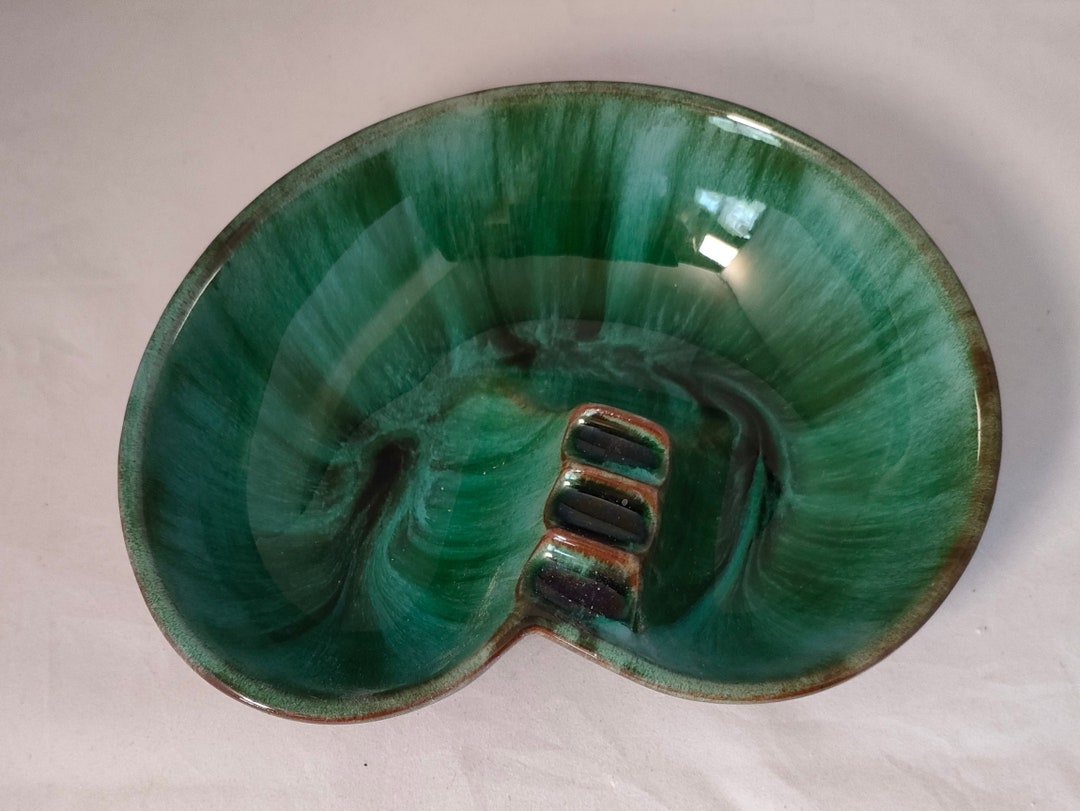 Blue Mountain Pottery Kidney Shaped Ashtray - Etsy