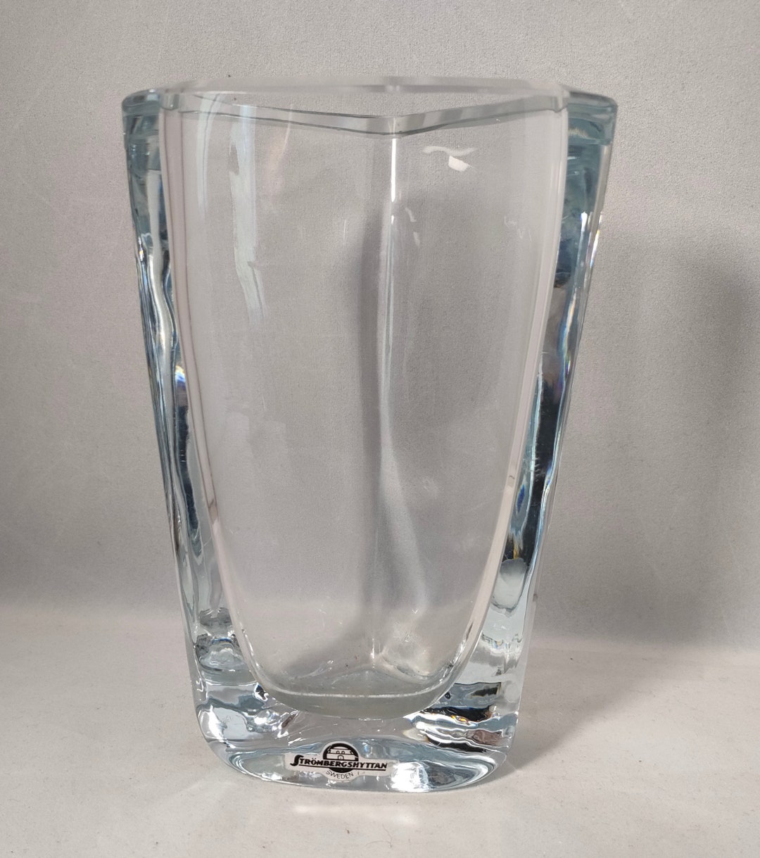 Vintage Strombergshyttan Swedish Tricorn Glass Vase - Signed and ...