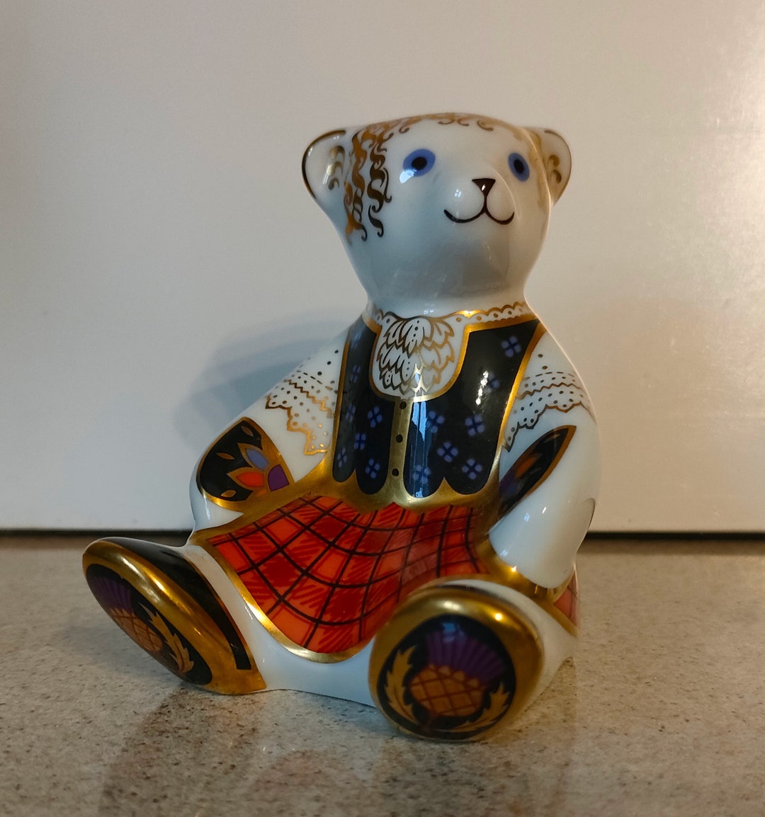 Royal Crown Derby Scottish Teddy Bear Shona: 21st Anniversary Edition ...