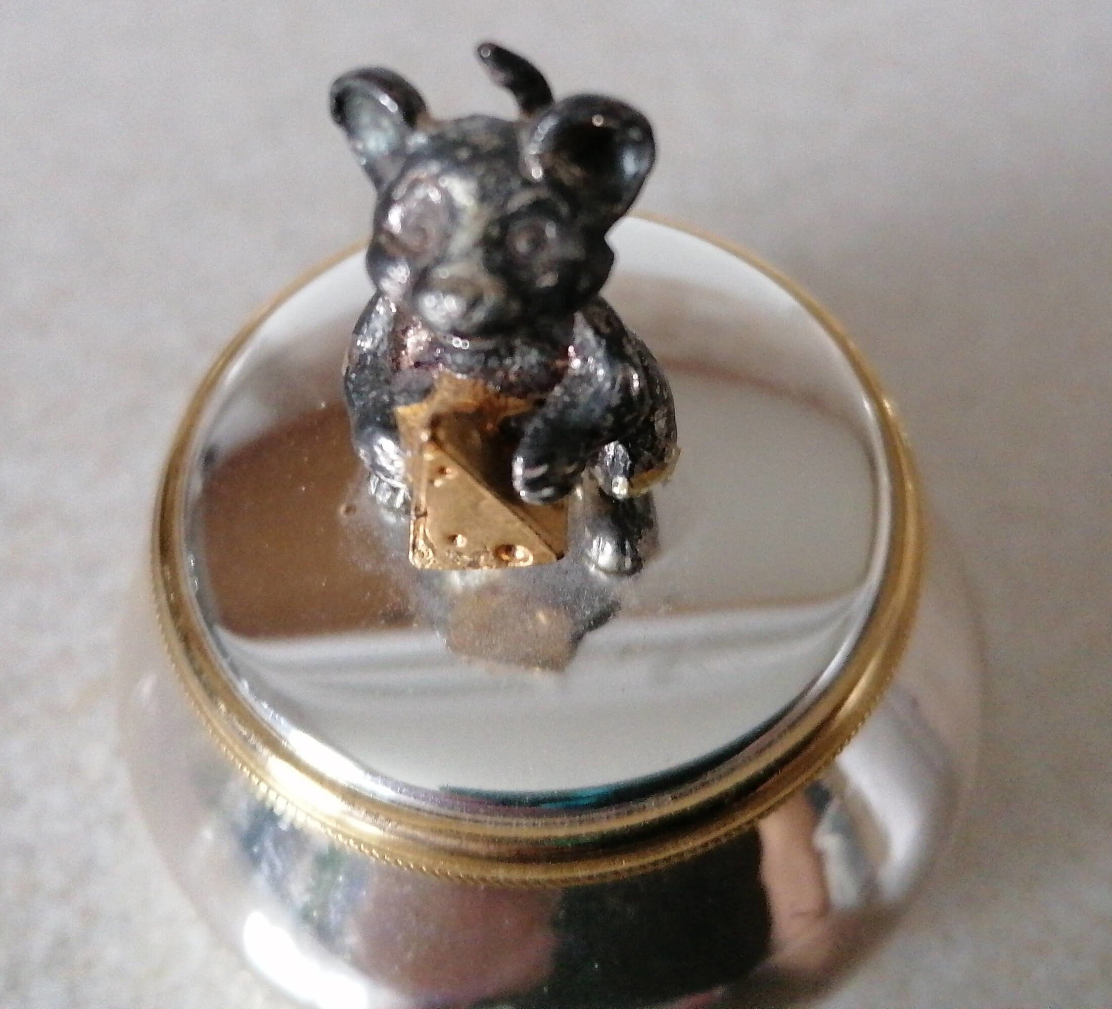 Vintage Collectable White Metal Pill Box by Stratton of London | Etsy