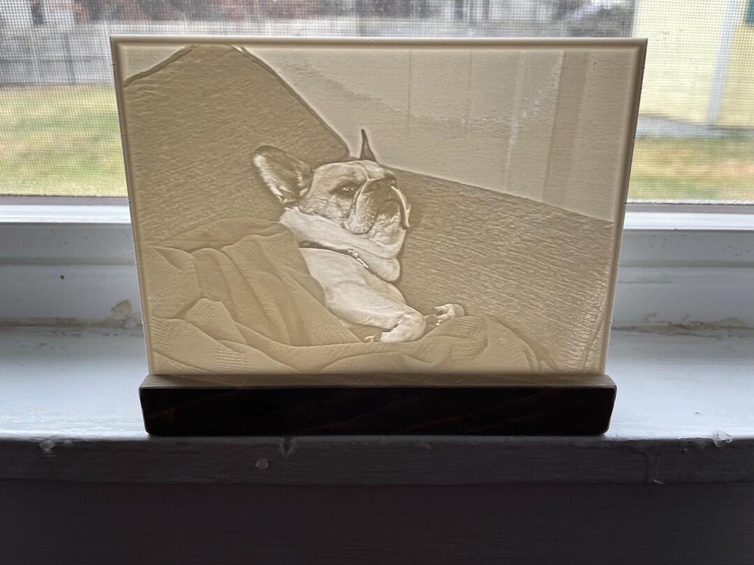 Custom 3D Printed Lithophane With Stand and Light / Turn Any Picture ...