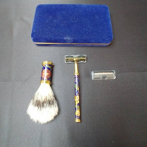 Vintage Metal Handle Shaving Set in Blue Velvet Box - Etsy