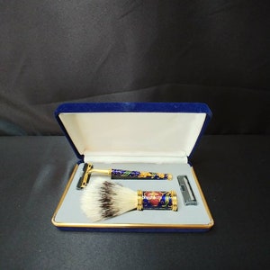 Vintage Metal Handle Shaving Set in Blue Velvet Box - Etsy