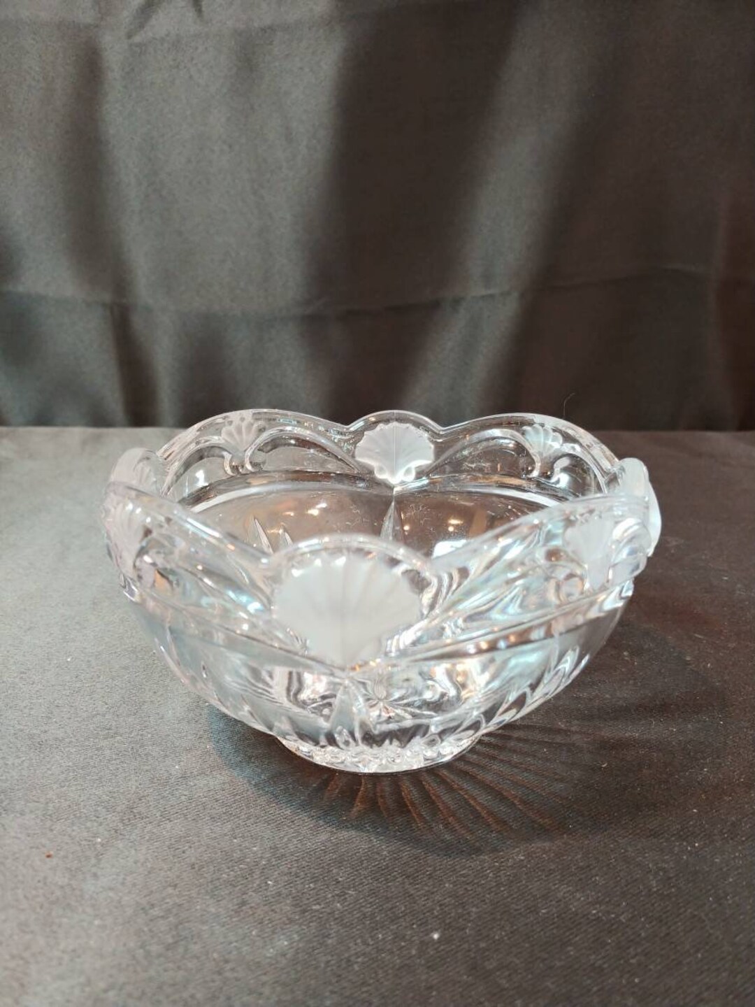 Oneida Lead Crystal Bowl With Scallops and Frosted Shells - Etsy