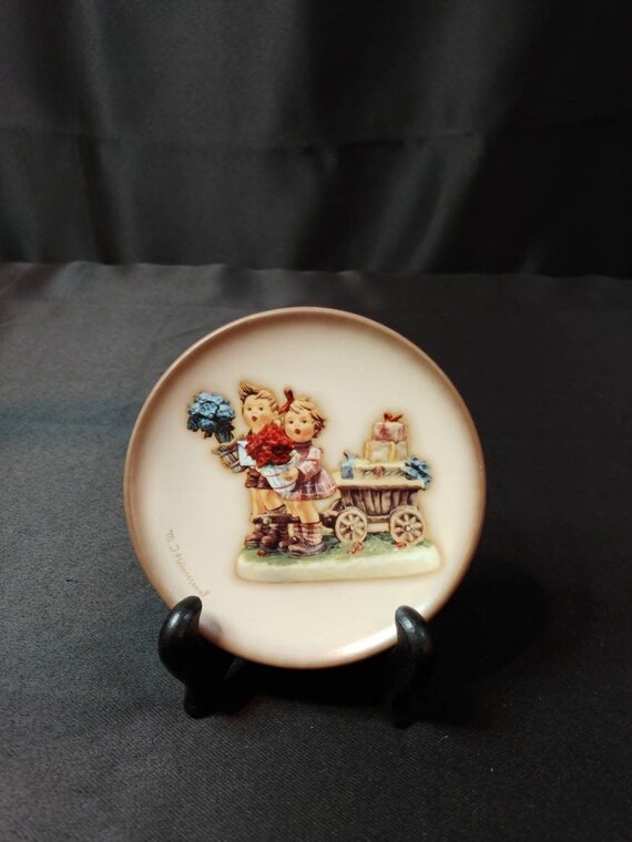 Vintage M.J. Hummel Collectable Mini Plate love's | Etsy