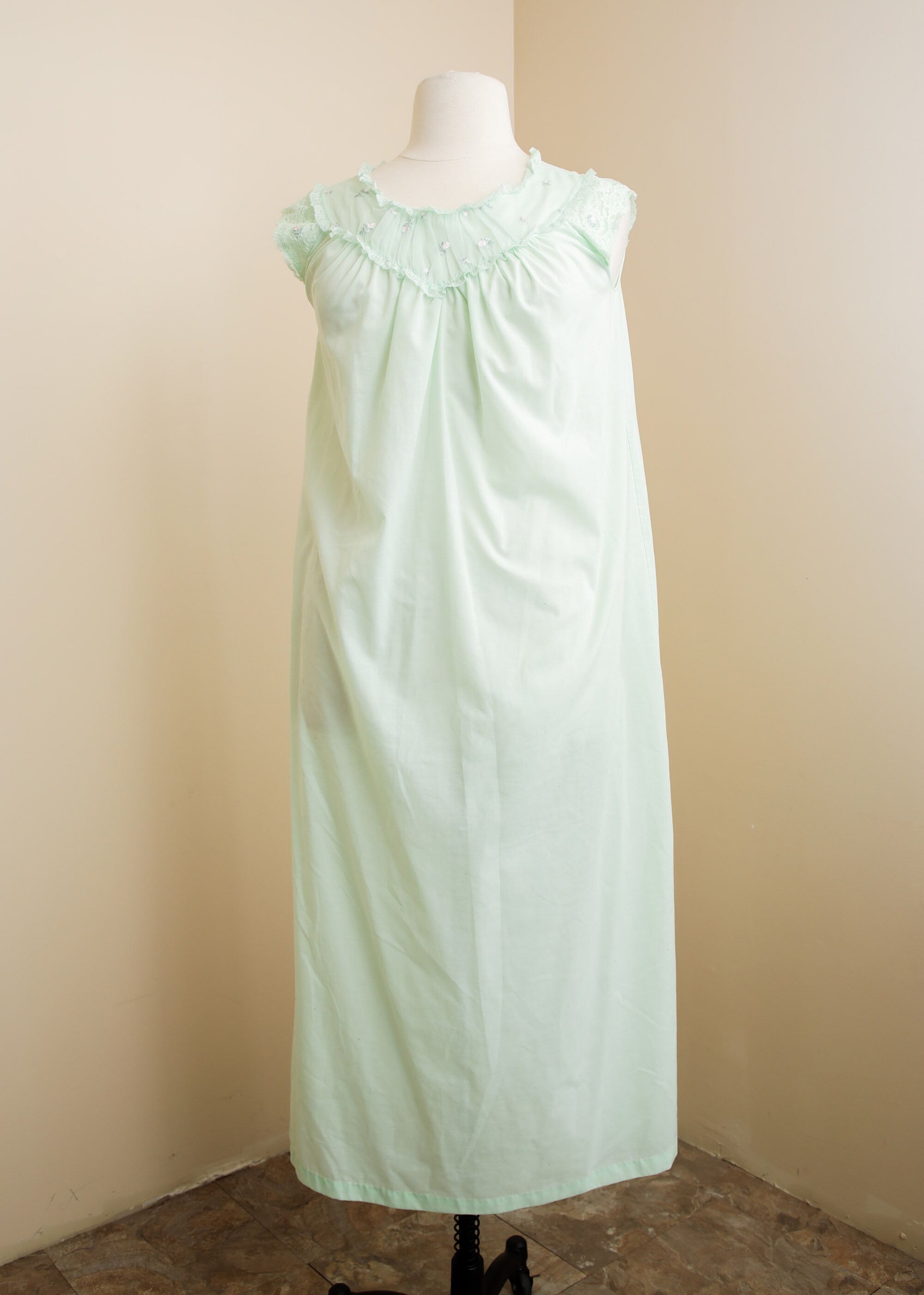Mint Green Nightgown 1960s 70s Sears Perma Prest Lace Nightie Cotton ...