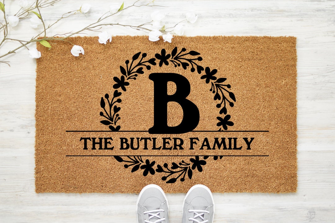 Monogram Wreath Doormat, Monogram Welcome Mat, Last Name Doormat ...