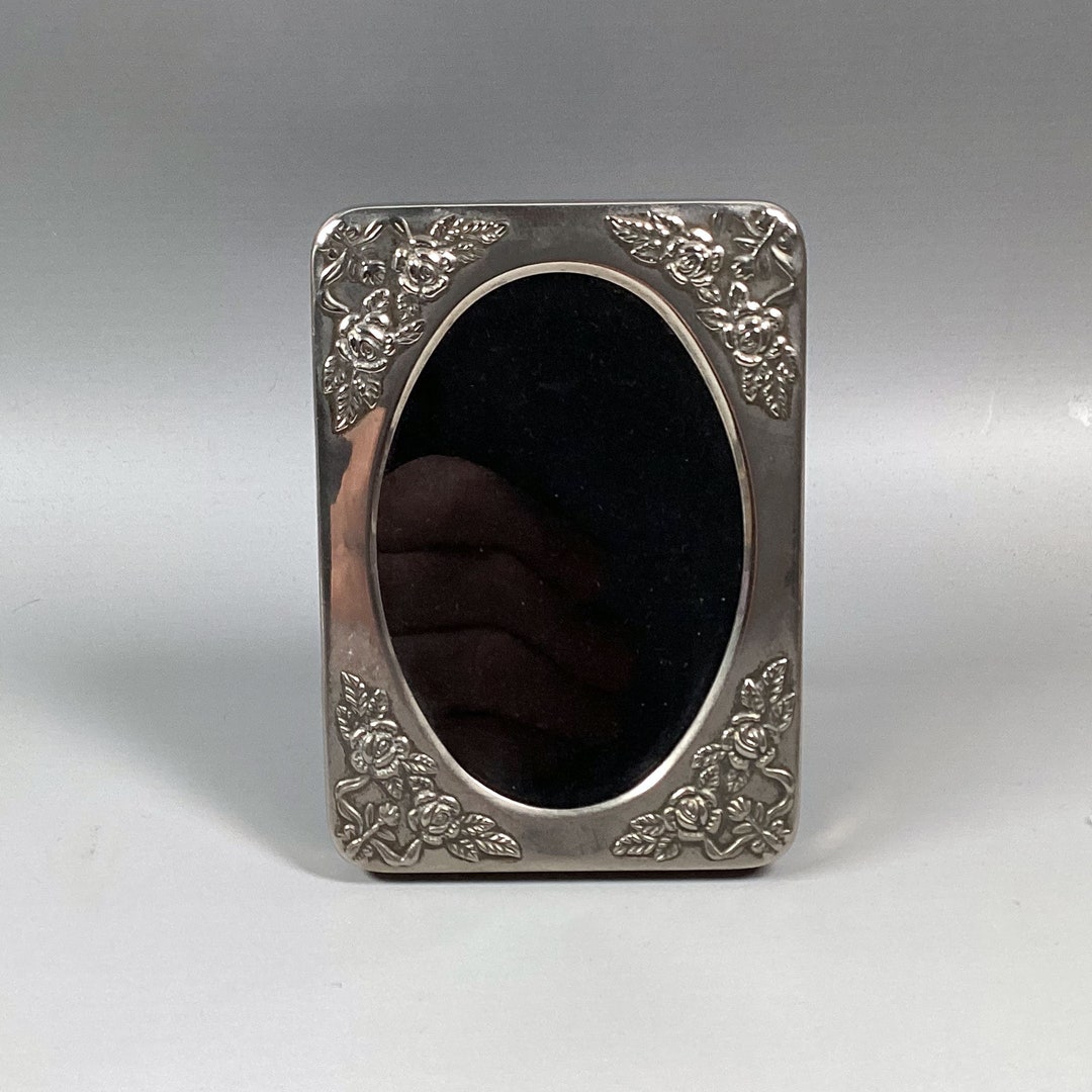 Old Rectangular Photo Frame Silver Metal Mini Photo Frame 3x2 Old Metal ...