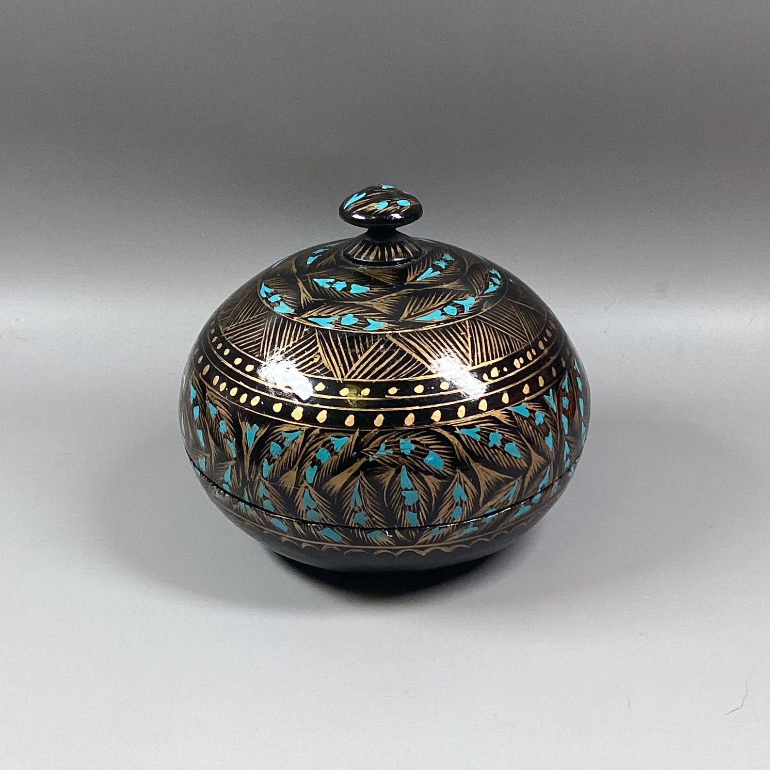 Vintage Black Teal Gold Color Box Pumpkin Round-lidded Box Lacquer ...