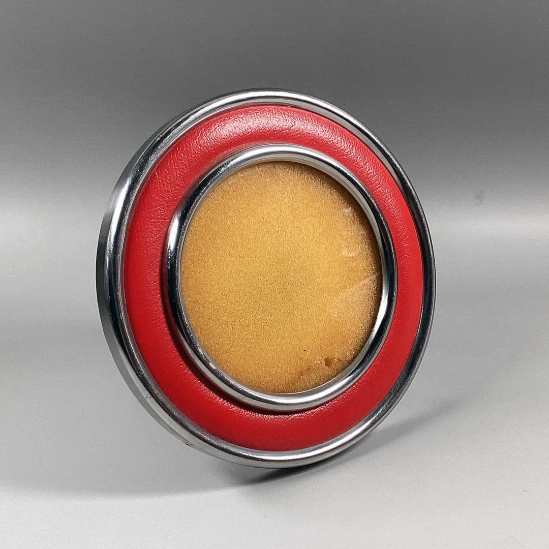 Vintage Retro Circle Photo Frame Mini Photo 3x3 Red Silver Photo Frame ...