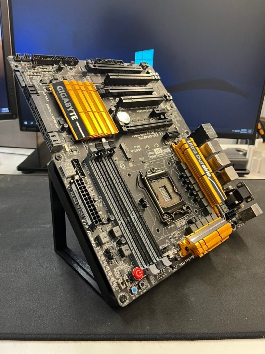 Vertical Motherboard Stand For Cpu ing Test Rig Or Desktop PC Etsy Vertical Motherboard Stand For Cpu ing Test Rig Or Desktop PC Etsy