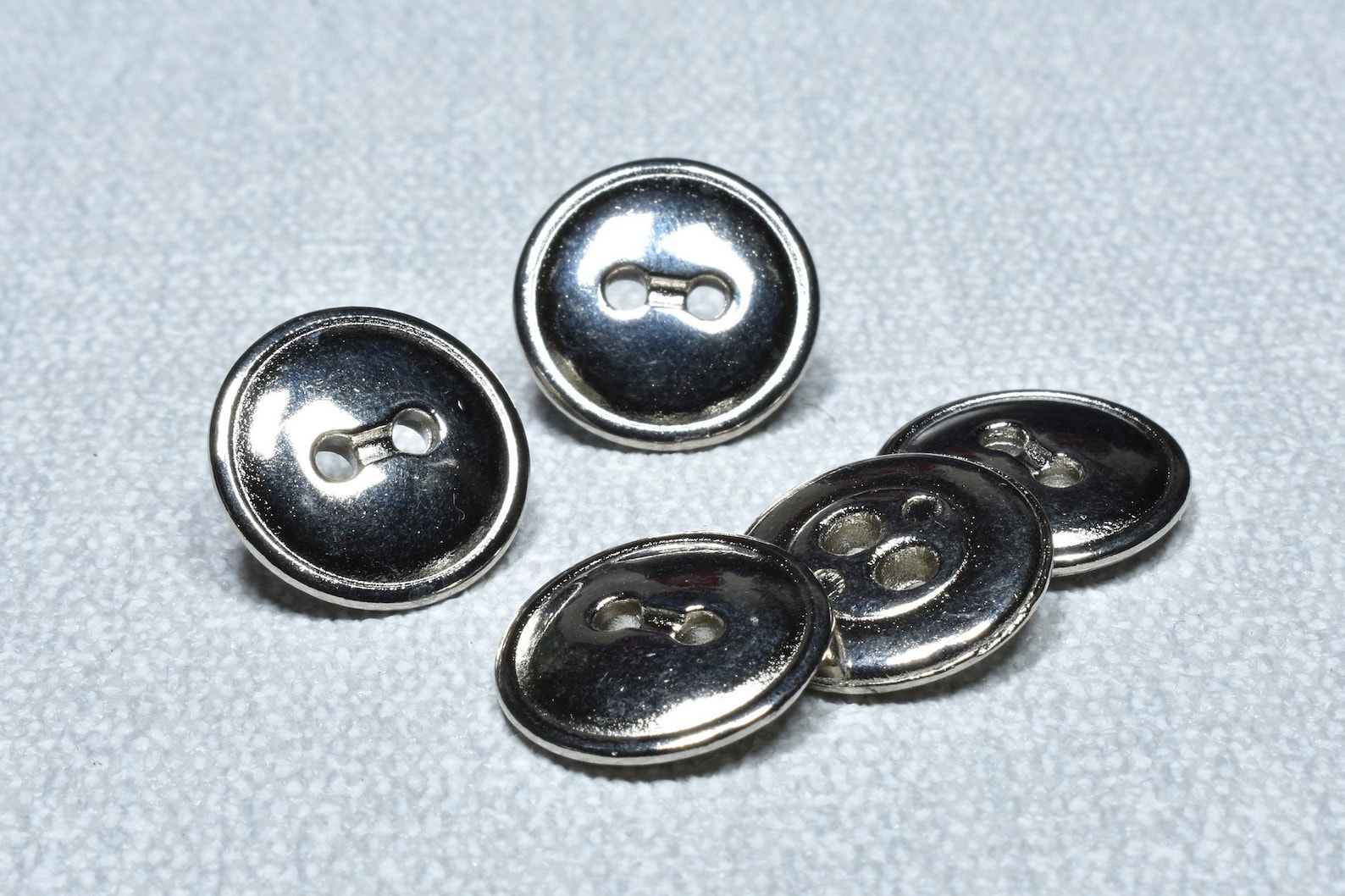 15mm/24l Small 2 Hole Metal Buttons, Shiny Silver Buttons , High ...