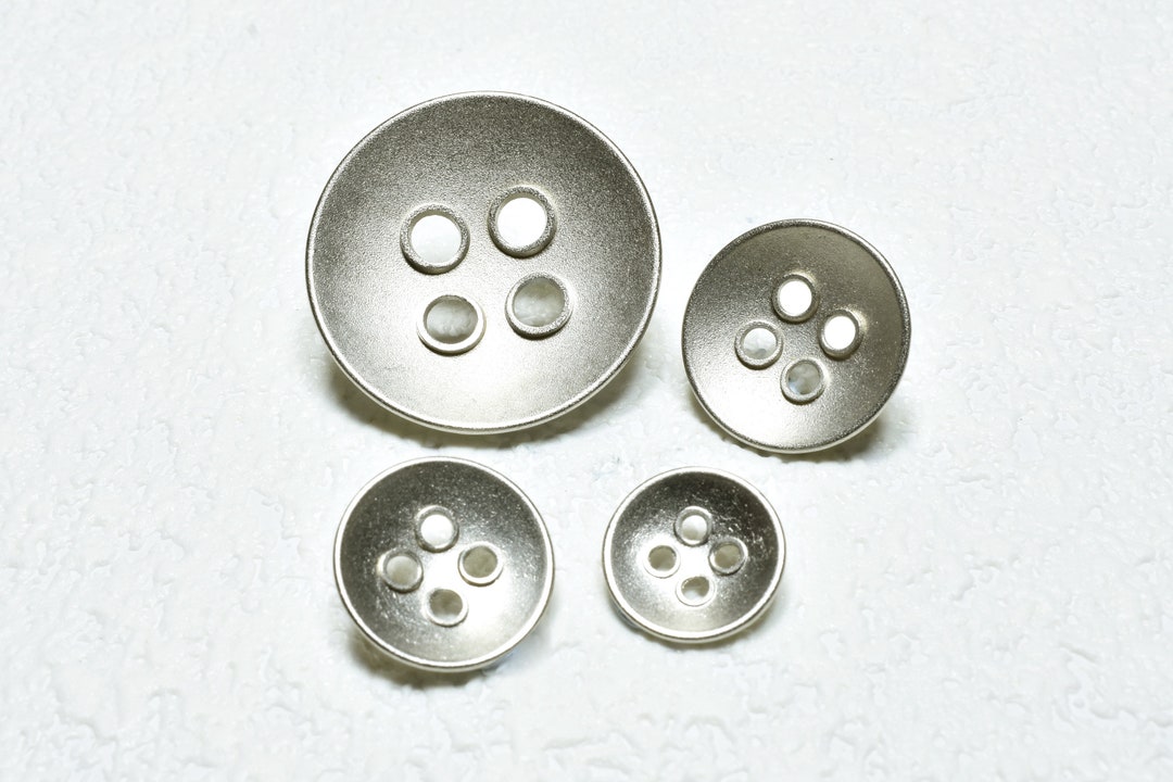 12.5/15/18/28mm 4 Sizes Silver Metal Buttons, Dish Shaped 4 Hole Matt ...