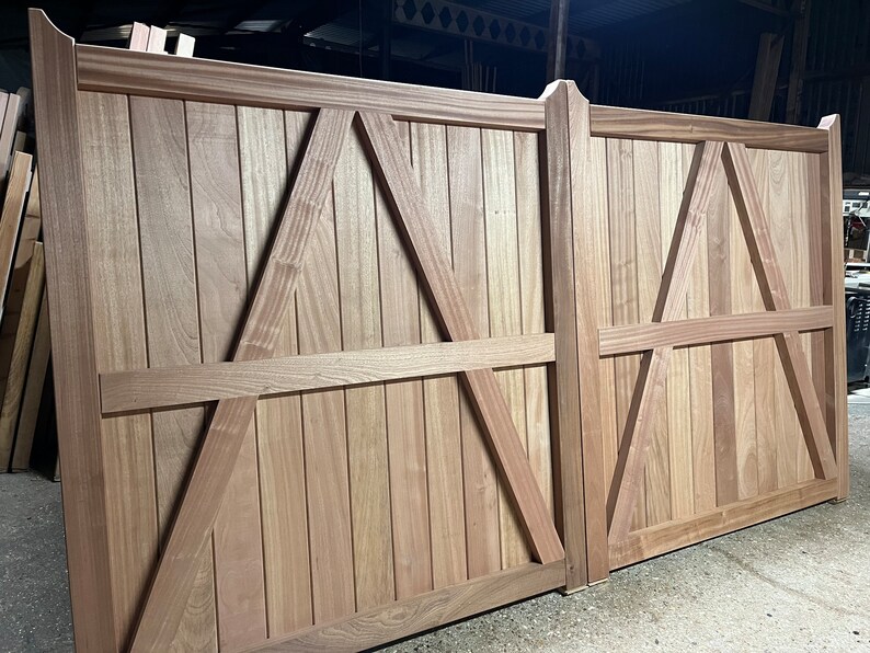 Wooden Driveway Gates New Hardwood Modern Garden Iroko or Sapele Custom ...