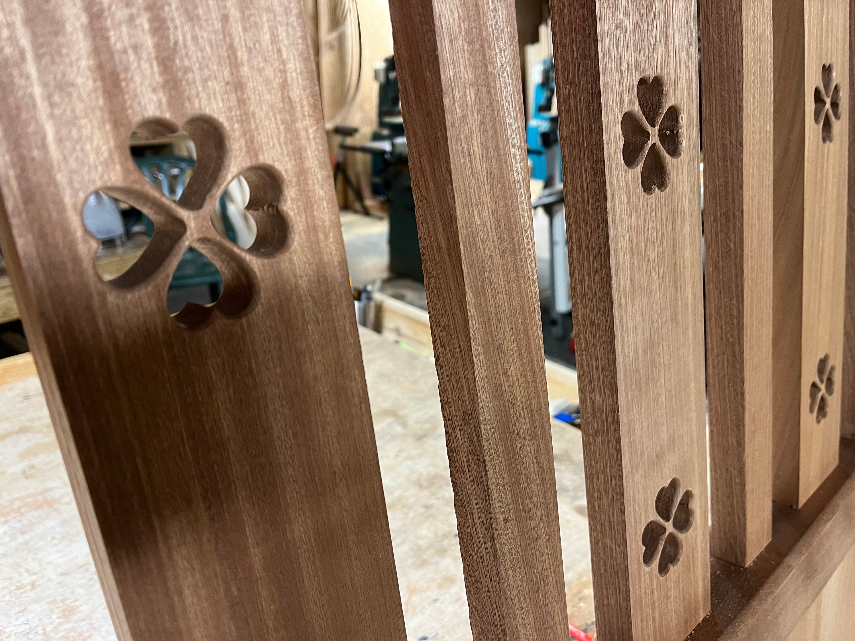 Wooden Driveway Gates in Hardwood Sapele Pretty Gate Ideas With Clover ...