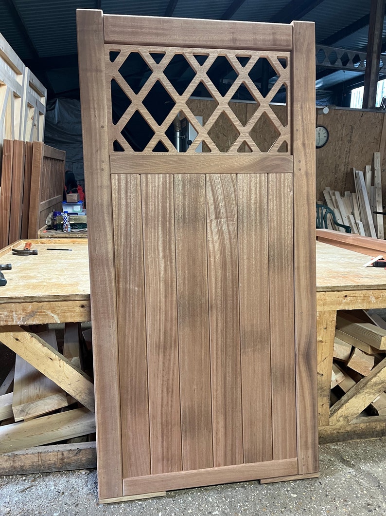 Lattice Top Wooden Garden Gate Heavy Duty Sapele Hardwood With ...