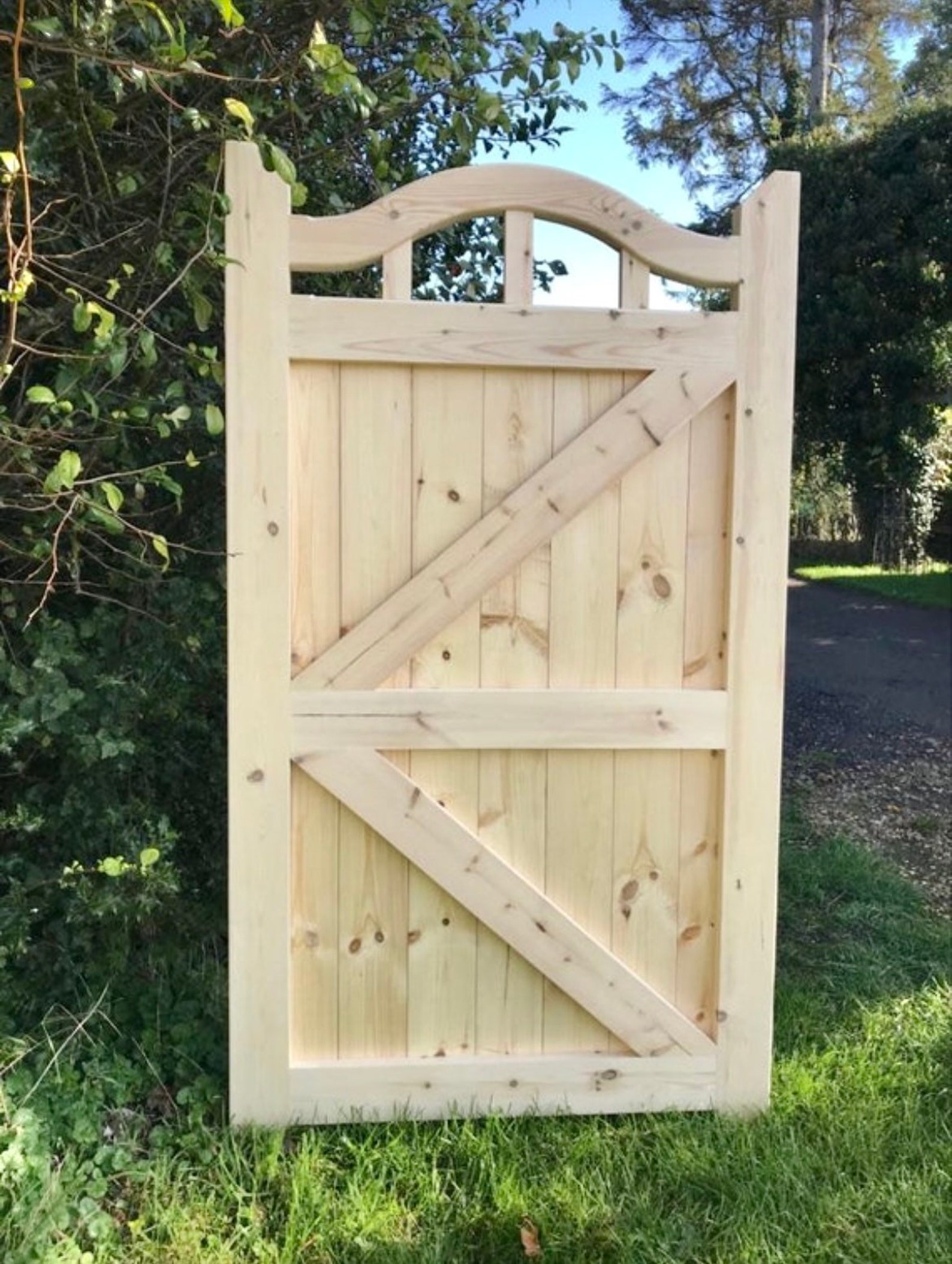 Wooden Garden Gate Swan Neck Gate Oblong Spindles Modern Gates Handmade ...