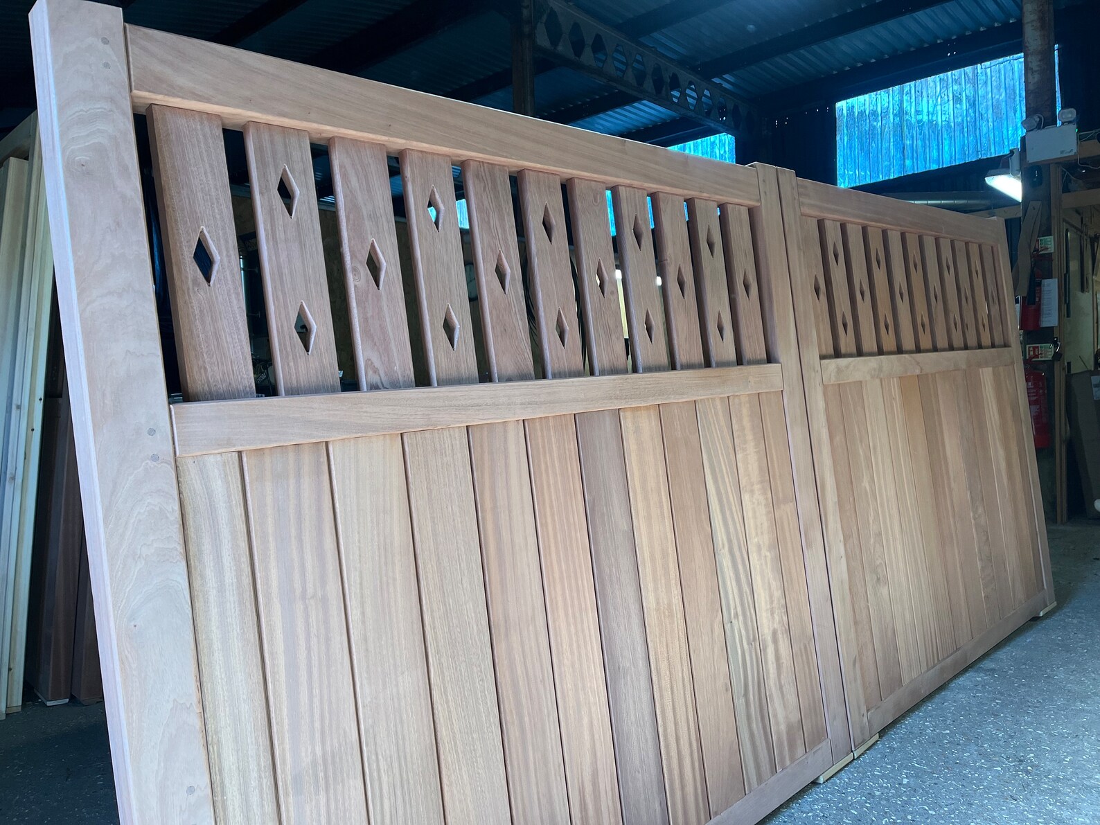 Hardwood Driveway Gates in Sapele Diamond Pattern Detail Custom Made ...