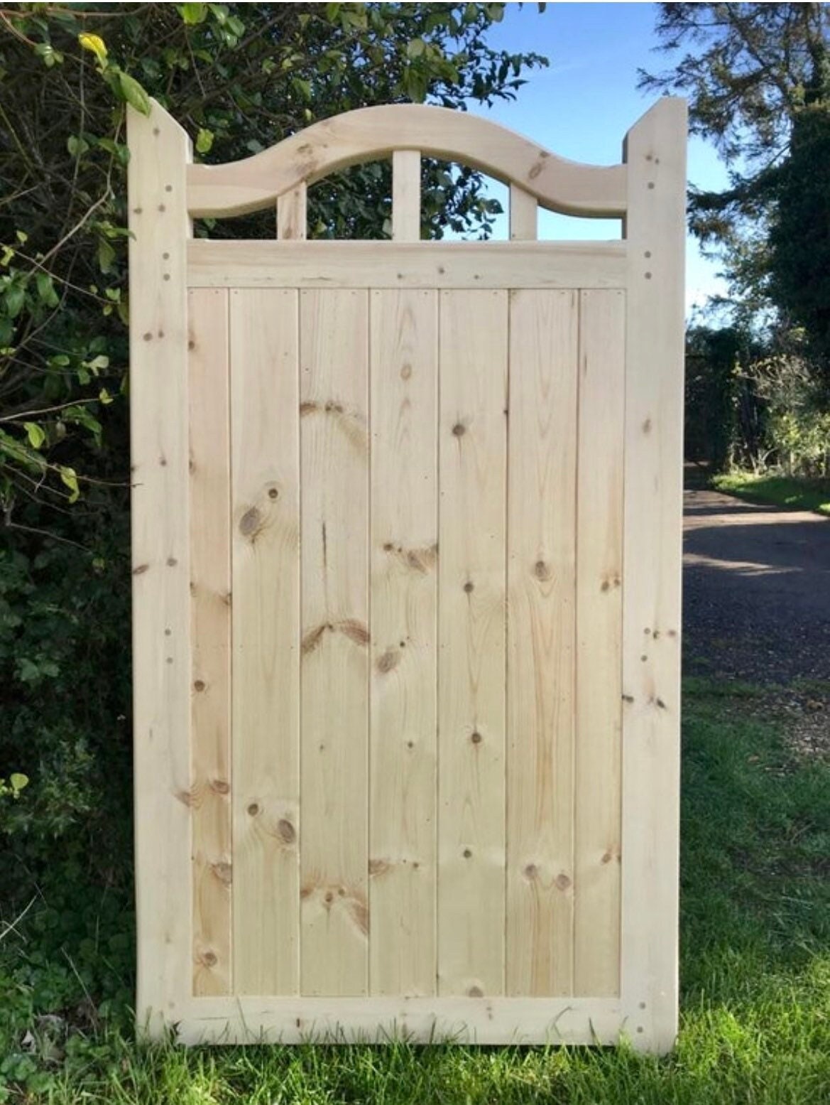 Wooden Garden Gate Swan Neck Gate Oblong Spindles Modern Gates Handmade ...