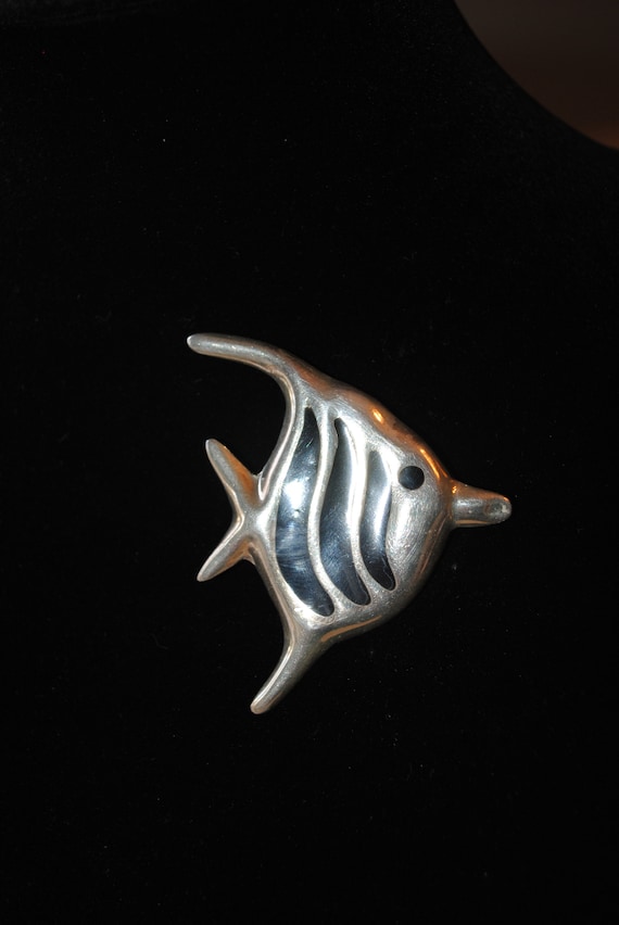 vintage 80s fish - Gem