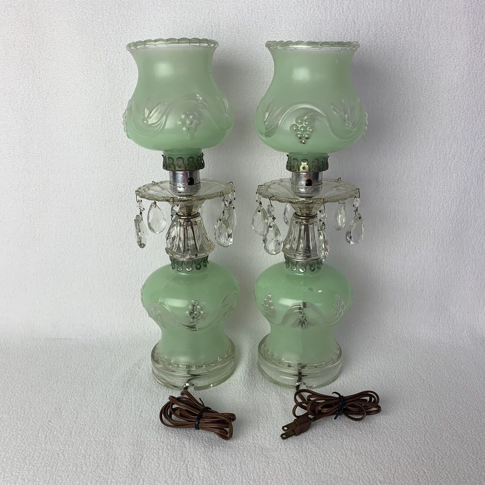 Vintage Set of 2 Leviton Glass Boudior Lamps Hurricane Shades ...