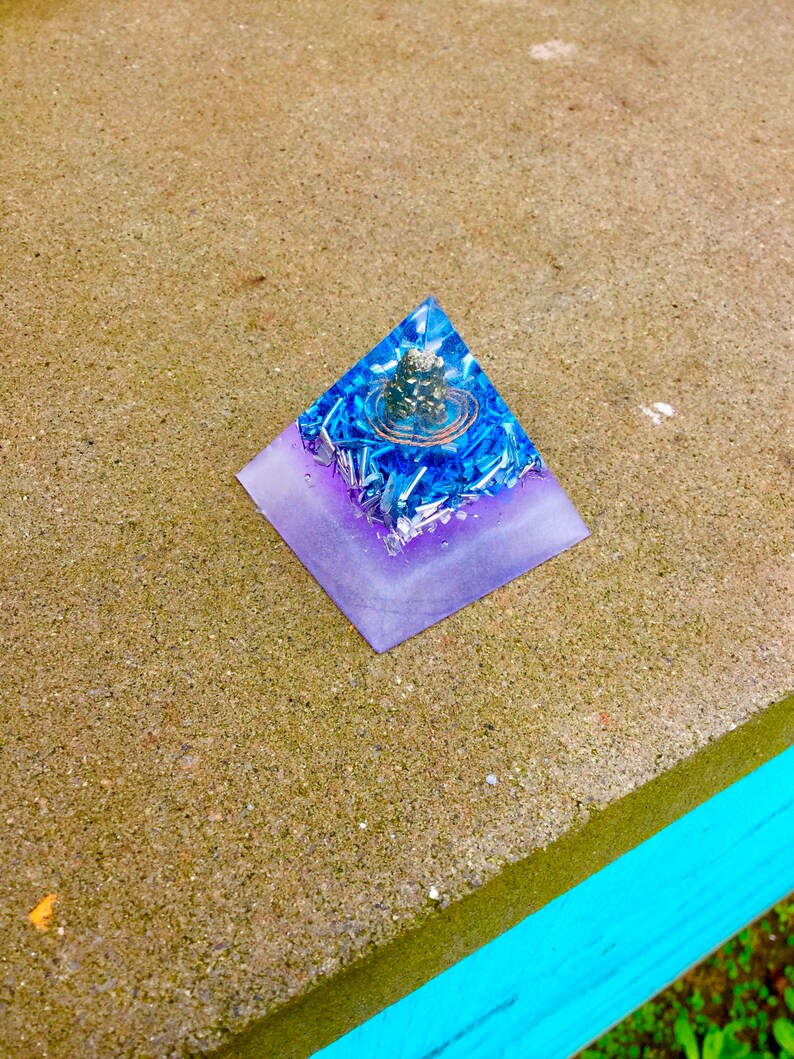 Small Orgonite Generator - Etsy