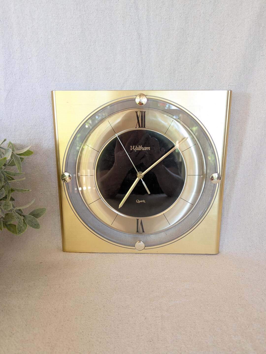 MCM Waltham Quartz Wall Clock - Retro - Uses Battery - Gold and Clear ...