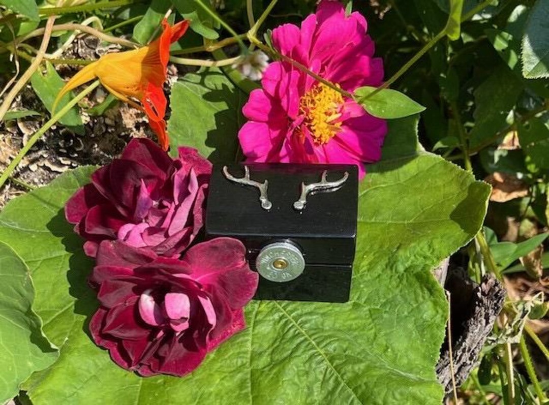 Hunter Box - Petite Black - Etsy