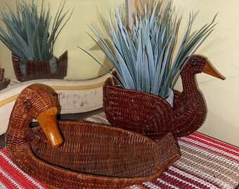 Swan Wicker Basket | Etsy