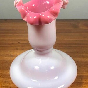 Vintage White & Pink Ruffled Flower Vase - Etsy