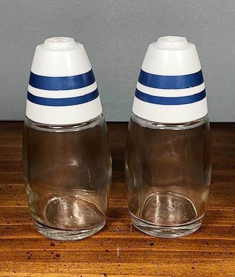 Vintage Gemco Glass Salt & Pepper Shaker Set | Etsy