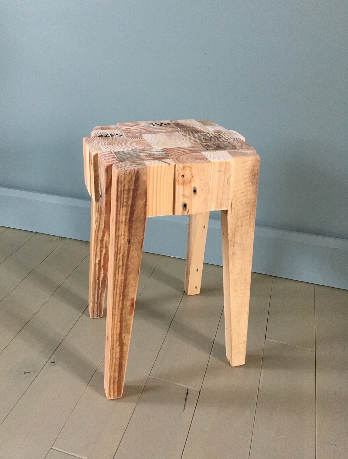 Unique Robust Stool or Adjusted - Etsy Denmark