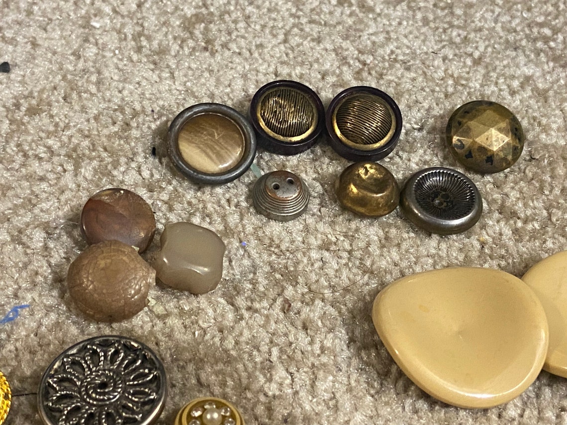 400+ Vintage & Antique Sewing Buttons Collection- Bakelite Pearls ...