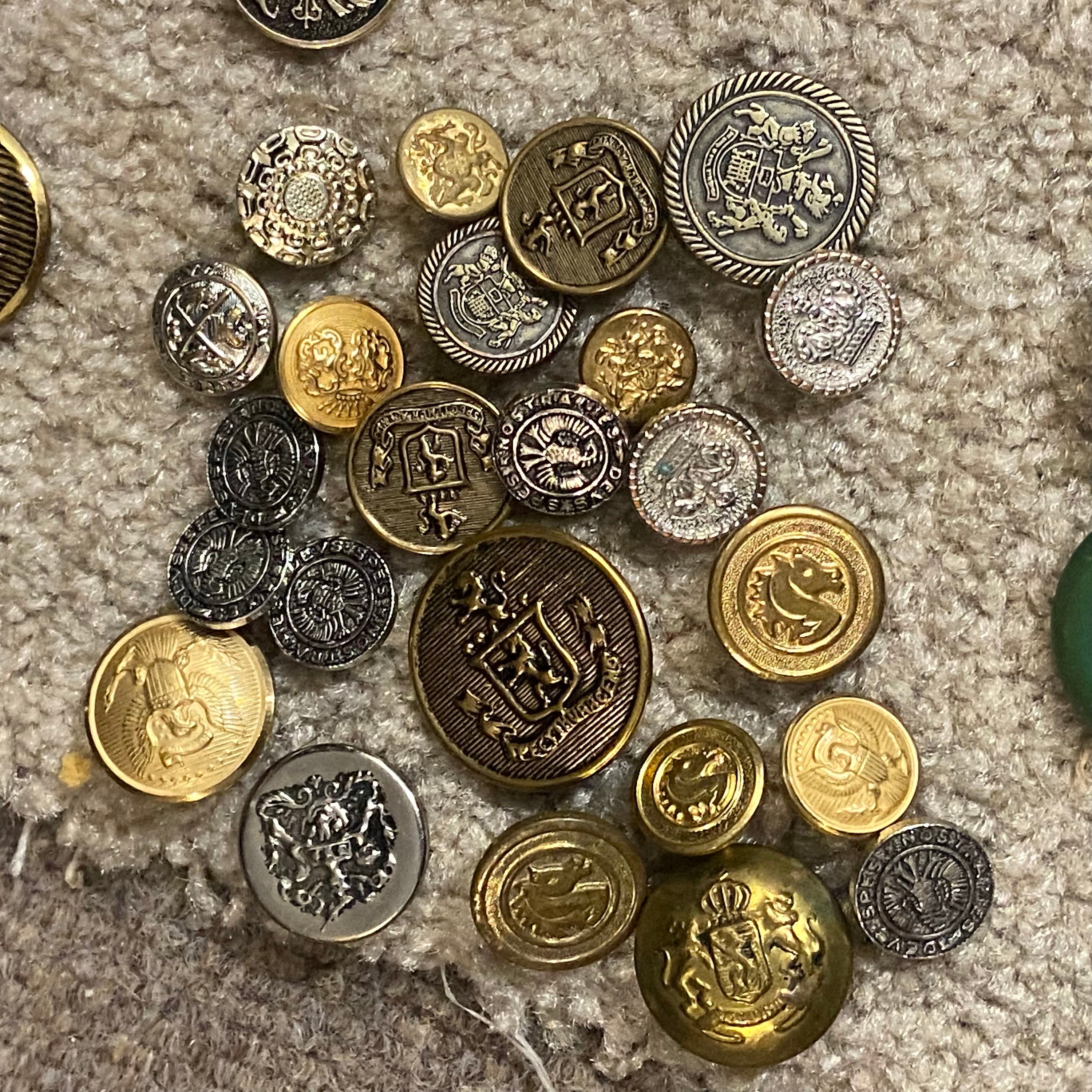 400+ Vintage & Antique Sewing Buttons Collection- Bakelite Pearls ...