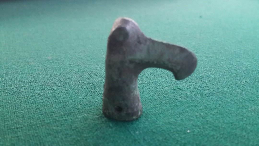 Ancient Bronze Navershie Whip of the Vikings Griffin Original Viking ...