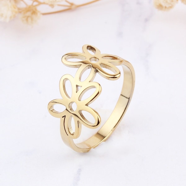 Gold Flower Ring - Etsy