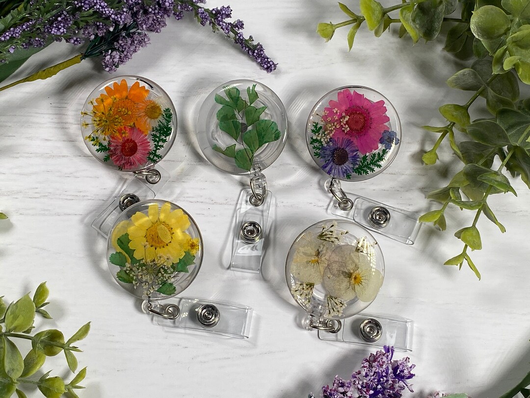 Alligator Badge Reel With Exquisite Floral Design and Retractable Cord ...