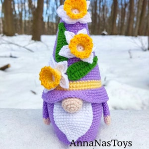 Spring Gnomes , Gnome Hydrangea and Narcissus Pattern, Crochet Gnome ...