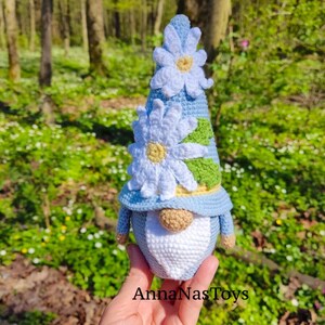 Spring Gnomes, Crochet Gnome Amigurumi Pattern, Gnomes With Sunflowers ...