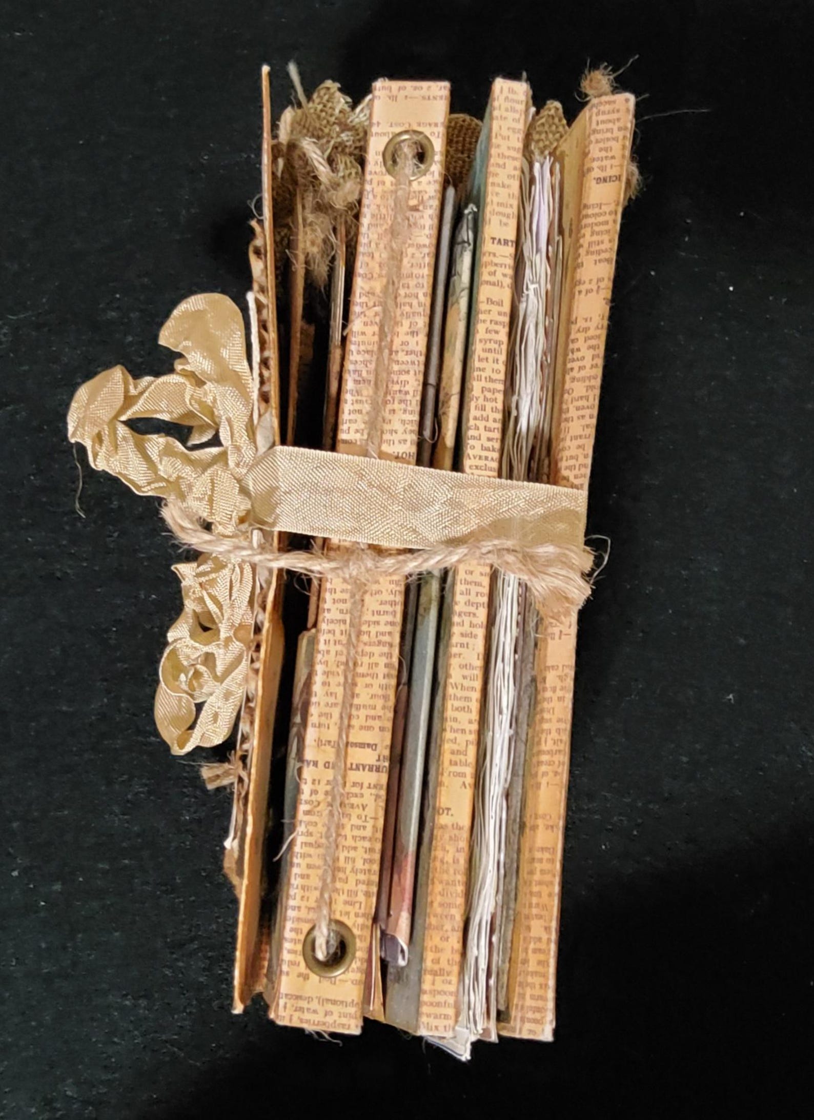 Dark Florals Infinity Journal - Etsy