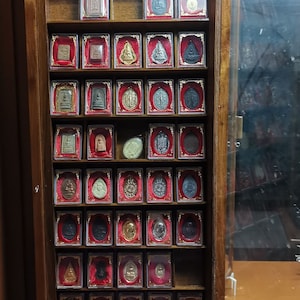 Collection Display Box Wall Mounted | Rock Collection Box | Jewelry ...